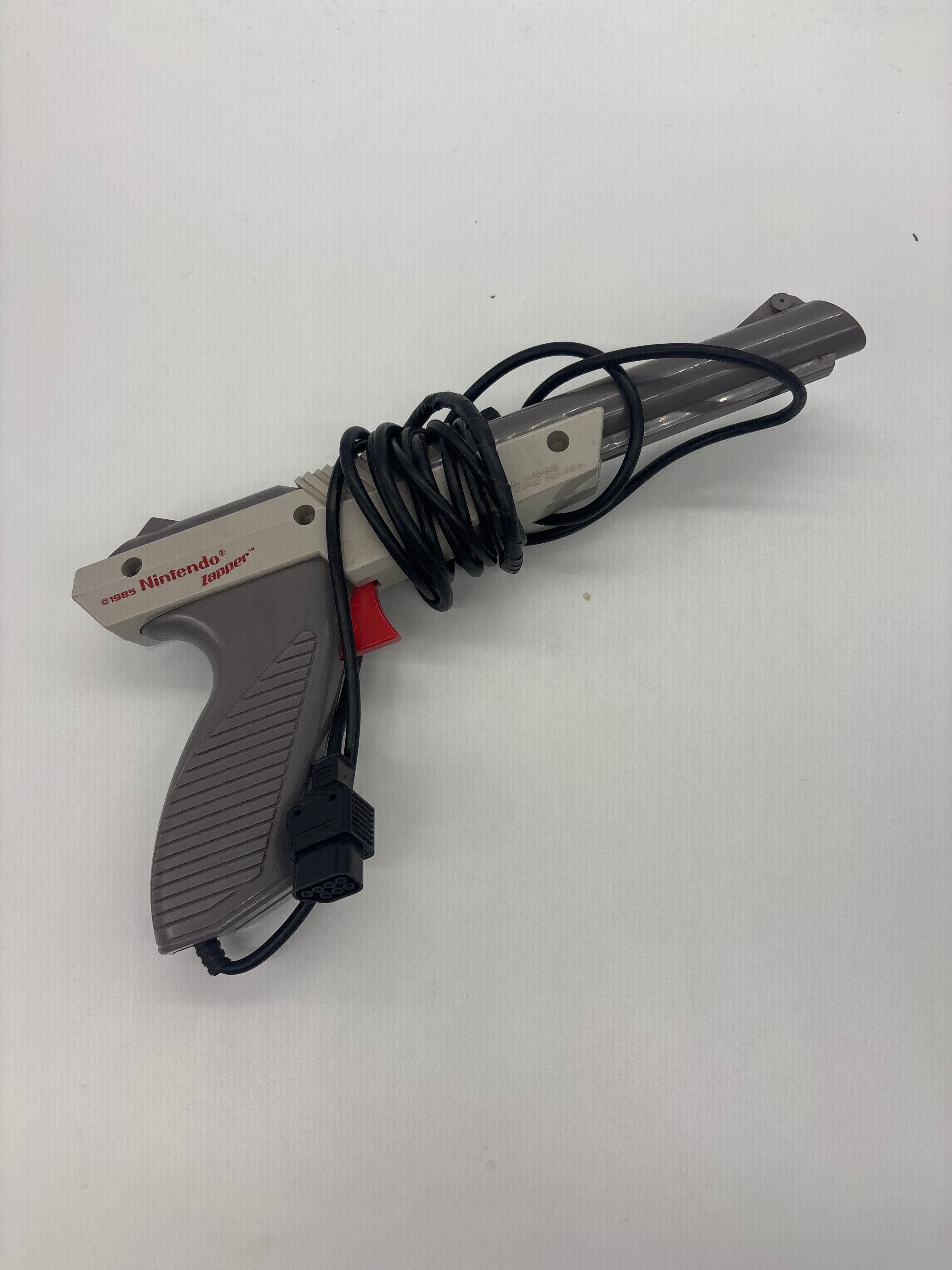 Auction Lot 93: Nintendo NES Zapper Controller